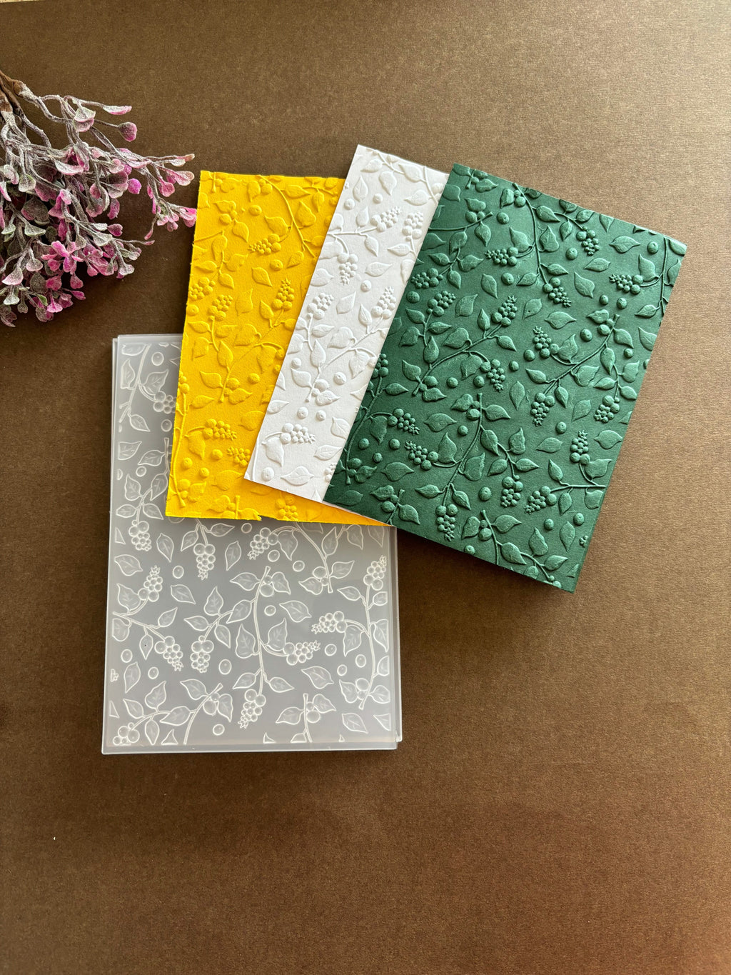 Poppy Crafts 3D Embossing Folder #92 - Berry Bunch – CraftOnline