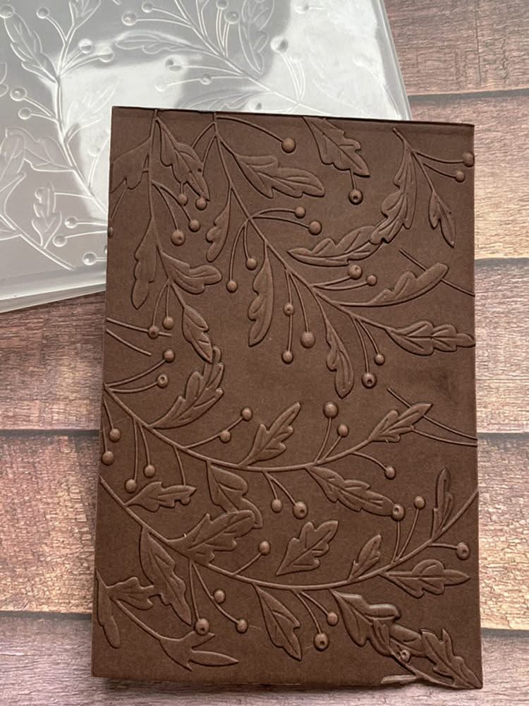 Poppy Crafts 3D Embossing Folder #22 - Wild Berries – CraftOnline